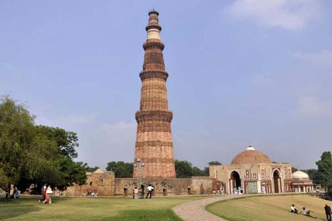 3-Day Private Tour to The Taj Mahal, Agra with Fatehpur Sikri from Delhi - The Practicalities: Transportation, Guides, and Inclusion
