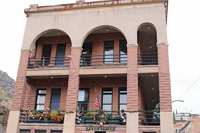 3-Hour Tour - Warren, Old Bisbee, Lowell, Open Pits - Lowell’s Vintage Charm