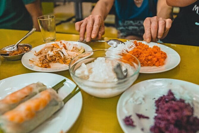 3 Hours Cycling Street Food Night Ride in Ho Chi Minh City - Discovering Ho Chi Minh City by Bike and Bite