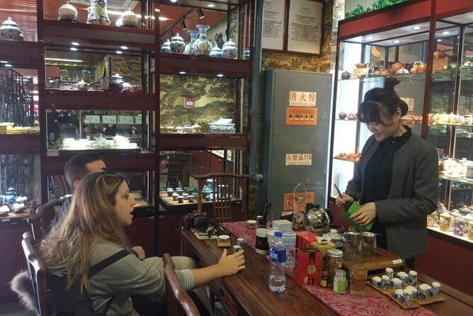 3 hours Morning or Afternoon Tea Tasting on Maliandao Street and Tea Restaurant Lunch or Dinner Tour - Who Would Love This Tour?