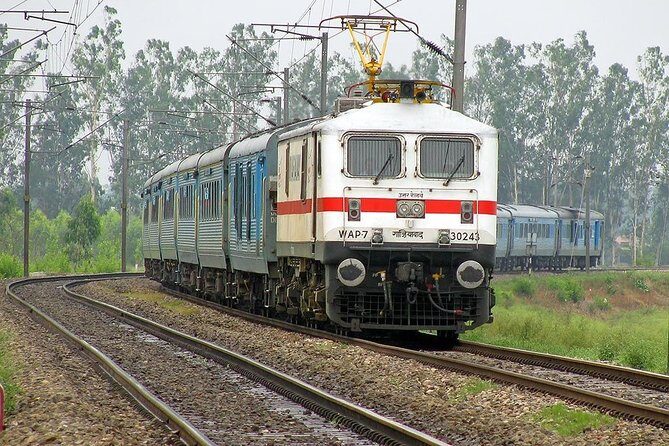 5 Day Golden Triangle with Train Experience-Taj Mahal Sunrise/Set - Authentic Experiences and Authentic Guides