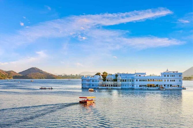 7 Days Golden Triangle Tour with Jodhpur & Udaipur - Day 2: The Taj Mahal & Agra Fort
