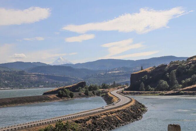 A Full Day Around Portland: City Tour + Visit the Waterfalls - The Value and Practicalities