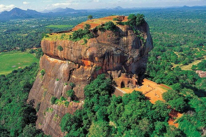 A Full-day Sigiriya and Dambulla Private Tour. - Dambulla Cave Temple: A Spiritual Journey