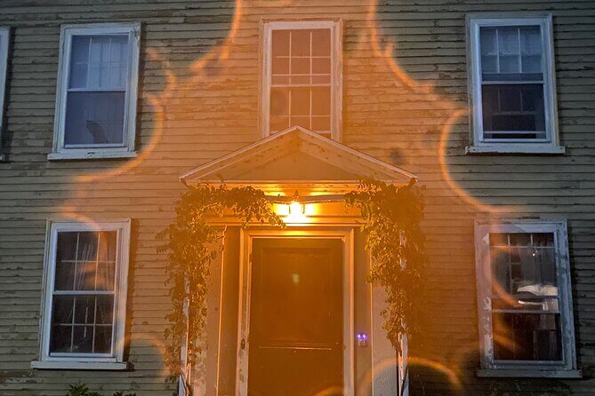 A Ghost Hunting Tour Specters and Apparitions in Salem - Practical Details: Timing, Group Size, and Weather