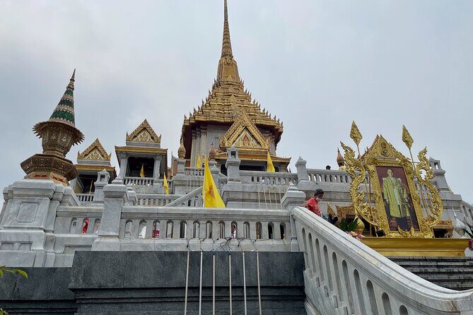 A Self-Guided Tour of Bangkok's Most Picturesque Sights - Detailed Breakdown of the Itinerary