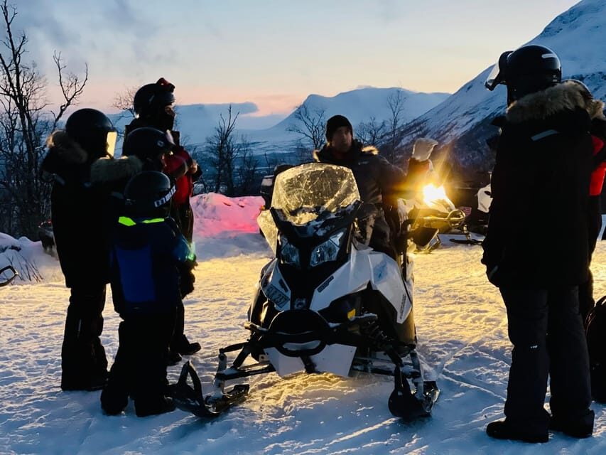 Abisko/Björkliden: Panorama Snowmobile Tour with Snacks - The Itinerary Breakdown