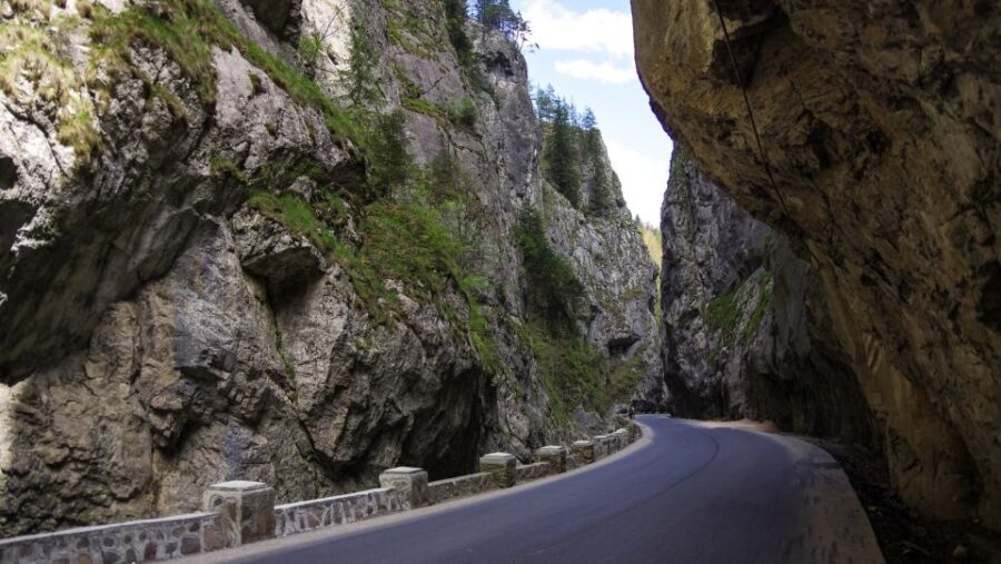 Adventure trip from Iasi: Hiking in the Carpathian Mountains - Exploring the Gorges and Landscapes
