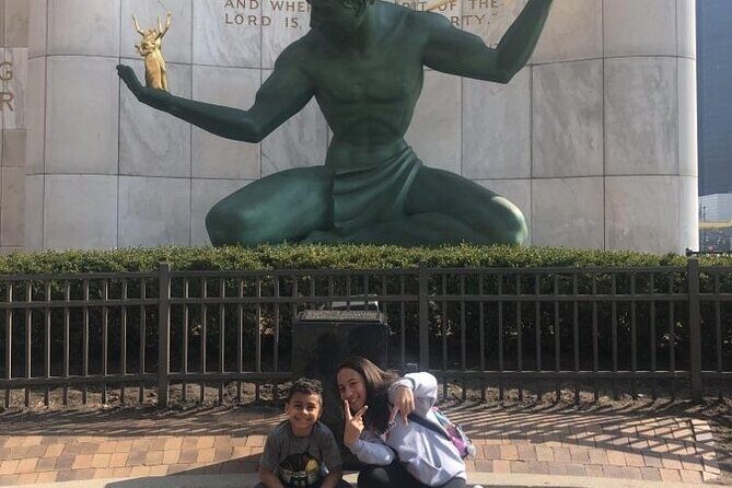 Adventurous Scavenger Hunt in Detroit by Wacky Walks - The Experience and Its Practicalities