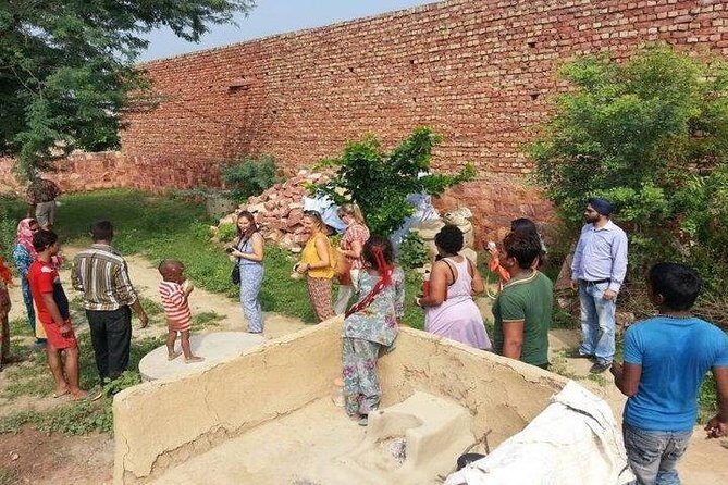 Agra & Fatehpur Sikri Historical Tour with Korai Village - Exploring Agra Fort: A Fortified Palace of Power