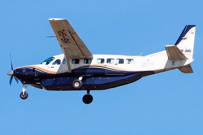 Airplane Transfer between Ratmalana Airport (RML) and Weerawila Airport (WRZ) - What the Journey Looks Like