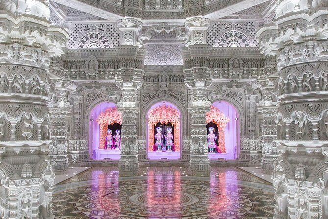 Akshardham Temple Tour With Exhibition & Water Show - Discovering the Akshardham Temple: An In-Depth Review