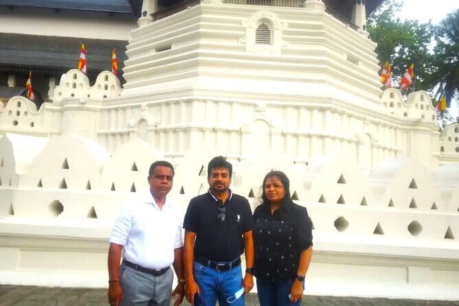 All inclusive Kandy Day Tour from Colombo & Negombo With Lunch - The Authentic Experience and Practical Details