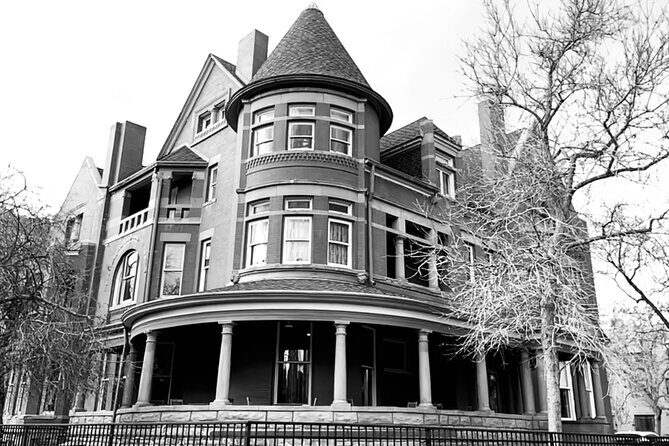 All-Inclusive Twilight Ghost Tour with a Boozy Twist - The Value of This Tour
