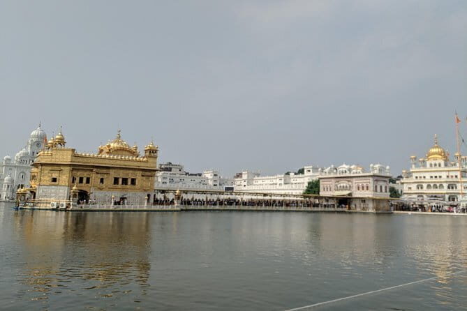Amritsar: Golden Temple, Jallianwala Bagh & Wagah Border Tour - Visiting Jallianwala Bagh
