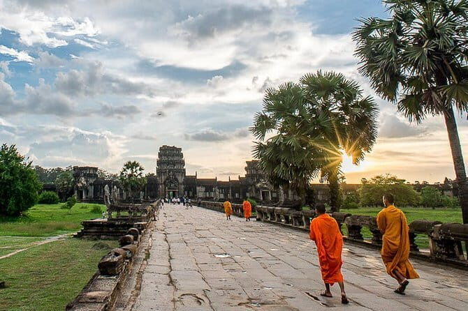 Angkor Wat, Ta Prohm, Angkor Thom, Bayon Temple Day Tour - Ta Prohm: Jungle Meets Ancient Ruins