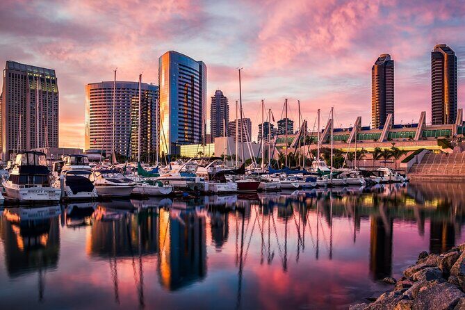 Arrival Private Transfer: San Diego Airport SAN to San Diego in Business Car - The Sum Up