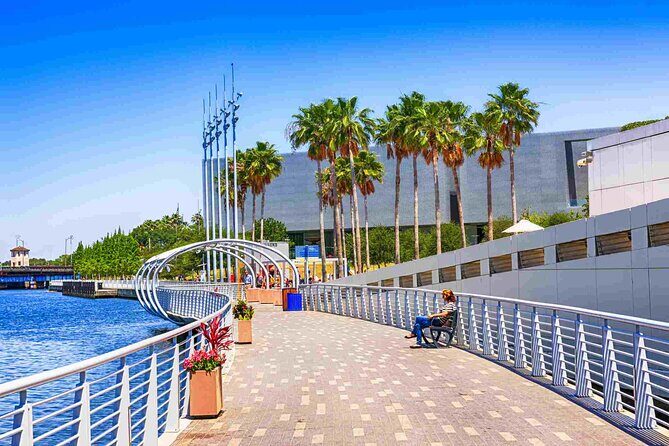 Arrival Private Transfer: Tampa Airport TPA to Tampa City in Business Car - The Sum Up