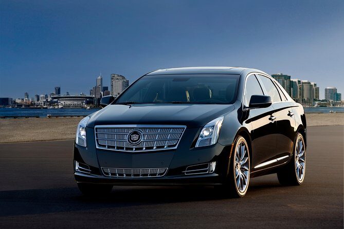 Arrival Transfer Denver Airport DEN to Denver City by Luxury Car - Additional Details & Practical Tips