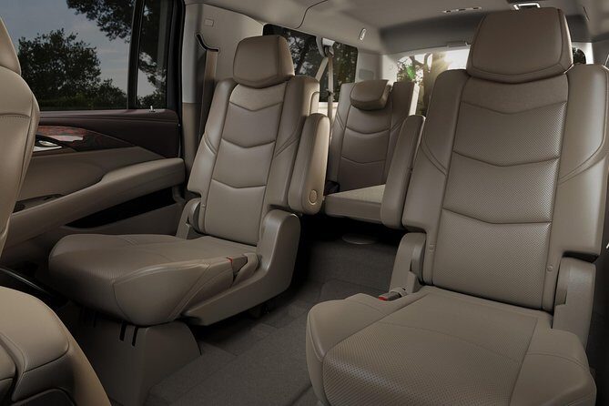 Arrival Transfer from Dulles Airport IAD to Washington DC by SUV - The Experience: What You Can Expect