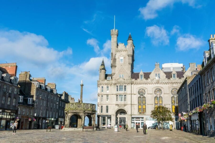 Art, History, and Hidden Gems: Aberdeen Private Walking Tour - Why This Tour Works Well