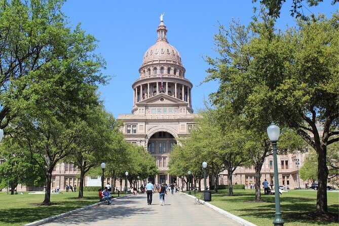 Austin Scavenger Hunt and Highlights Self Guided Tour - The Experience: What to Expect