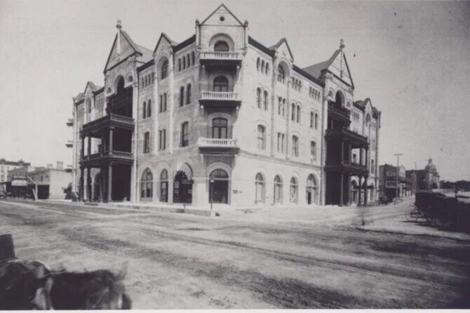 Austins Haunted Ghost and Murder Tour - The Experience: What to Expect