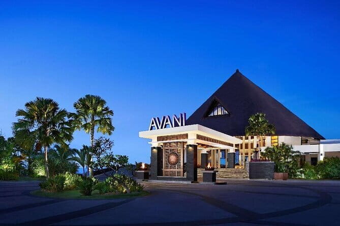 AVANI Sepang Goldcoast Resort Hotel To Kuala Lumpur International Airport KLIA KLIA2 Transfer - The Vehicle and Driver Experience