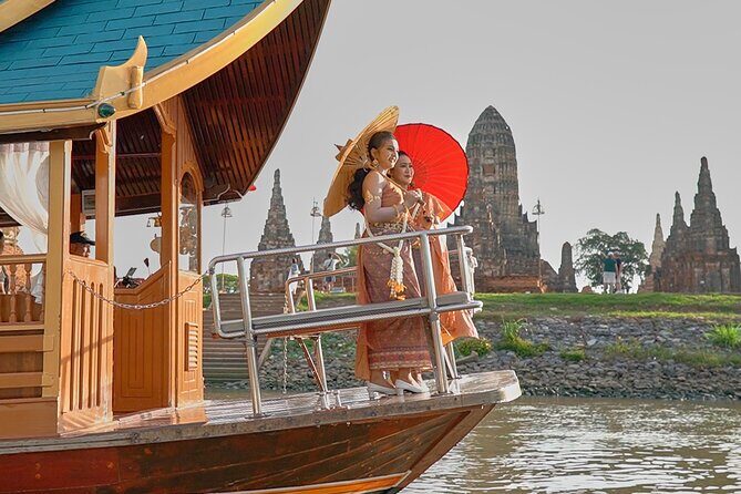 Ayutthaya Sightseeing Boat Rental with Traditional Thai Dance - A Closer Look at the Ayutthaya Sightseeing Boat Experience