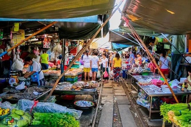 Bangkok: Join Tour Train Market - Damnern Saduak Floating Market - Why the Experience Works