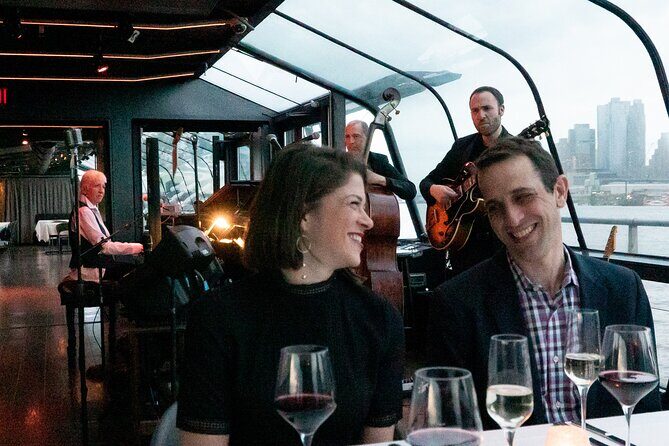 Bateaux New York Fathers Day Plated Dinner Cruise - The Sum Up