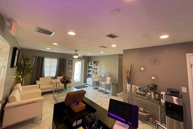 Be Well Holistic Massage Wellness Center, P. A. Signature Massage 60-Min. - What Makes the Treatment Special?