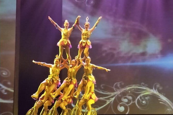 Beijing Acrobatics Night Show - Why This Show is Worth Your Time