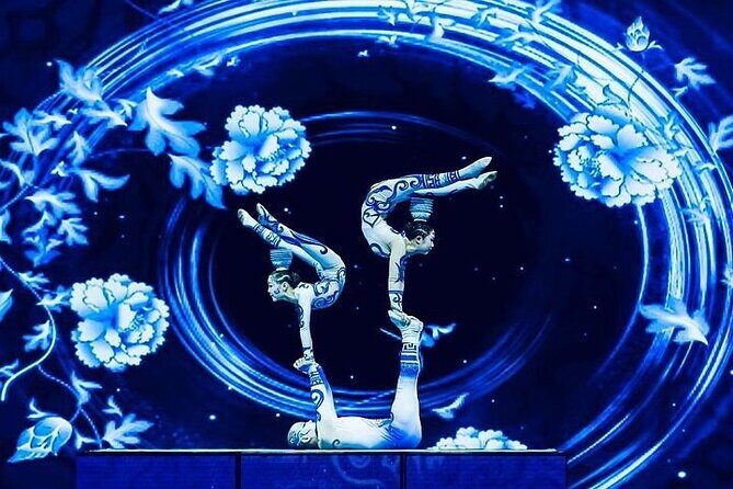 Beijing Acrobatics Show At Red Theater - The Experience