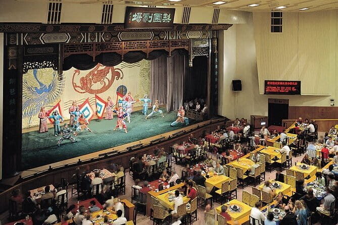 Beijing Opera Show in the Liyuan Theatre with guide and Transfer - Practical Tips for Visitors