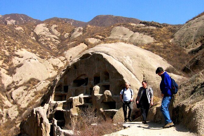 Beijing Private Day Tour: Longqing Gorge and Ancient Cliff Dwellings (Guyaju) - Practicalities and What to Expect