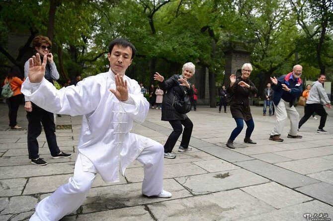 Beijing Private Tai Chi Class and Bike Tour at Houhai Lake - Why This Tour Offers Excellent Value