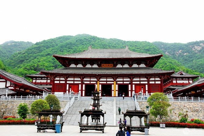 Beijing Private Tour to Fragrant Hill and Temple of Azure Clouds with Cable Car - Who Is This Tour Best For?
