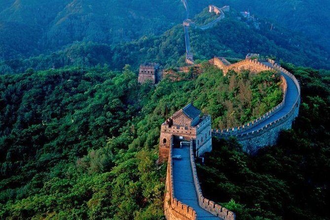 Beijing Tour of Acrobatics, Mutianyu Great Wall with Cable car up&Toboggan down - Exploring the Mutianyu Great Wall
