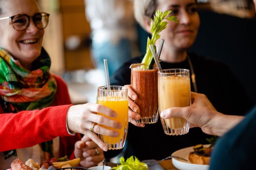 Berlin: Champagne Fine Dining Breakfast in Kreuzberg - The Experience: What to Expect