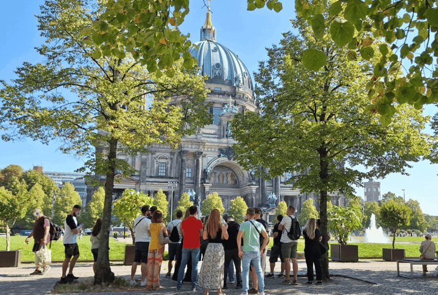 Berlin: City Highlights Express & Panorama Roof Terrace - An In-Depth Look at the Berlin Highlights Tour