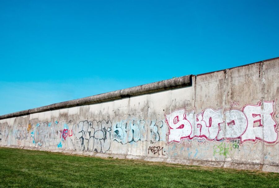 Berlin: Graffiti Workshop at the Berlin Wall - The Practicalities