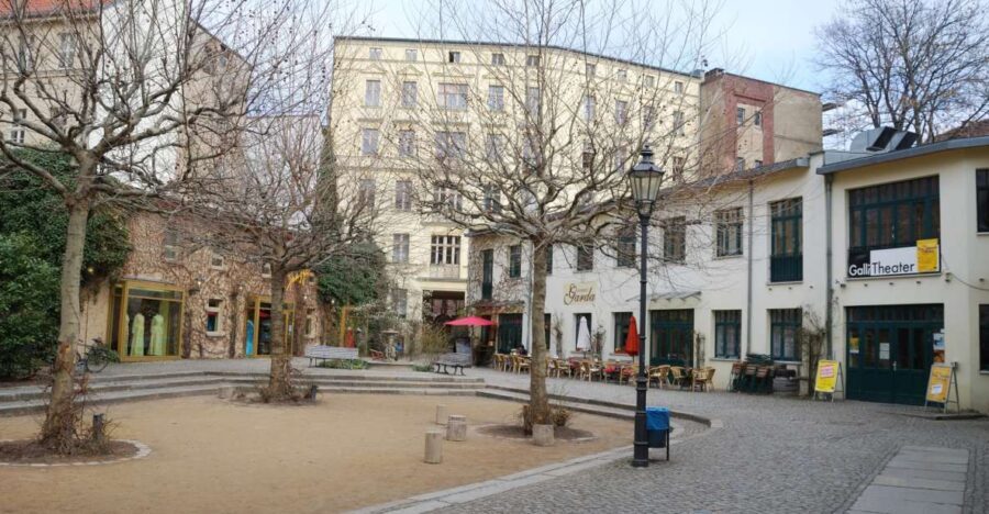 Berlin: Hackesche Höfe Courtyards Walking Tour - Why This Tour Offers Great Value