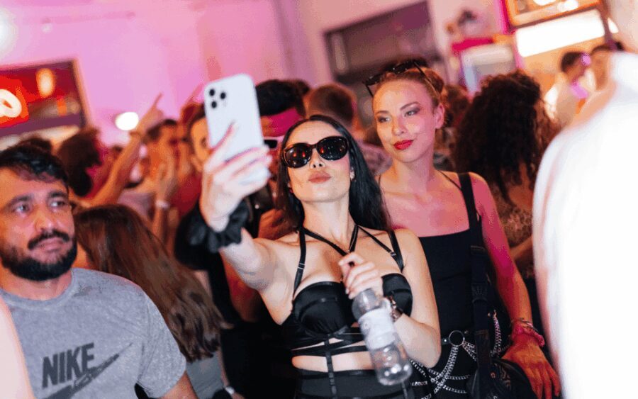 Berlin: Pub Crawl with Shots and VIP Club Entry - Why This Pub Crawl Offers Great Value