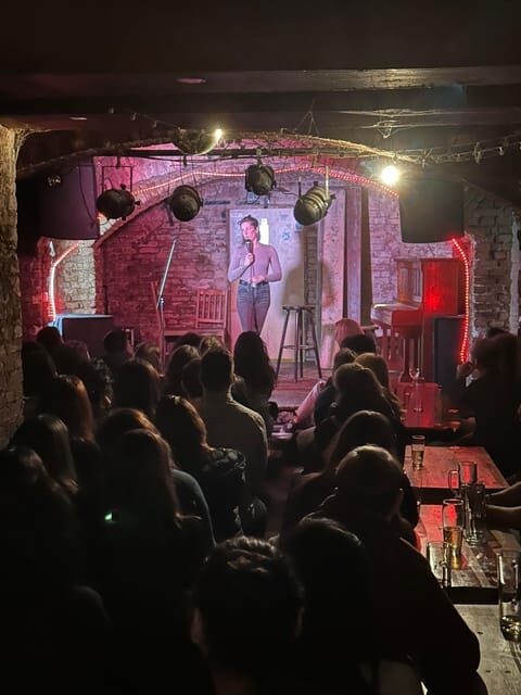 Berlin: The Epic Comedy Club Friday Night Showcase - A Deep Dive into the Comedy Experience