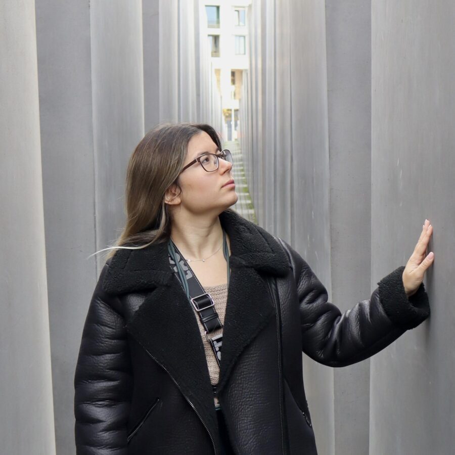 Berlin: Third Reich and Cold War 2 Hour Walking Tour - Detailed Breakdown of the Itinerary