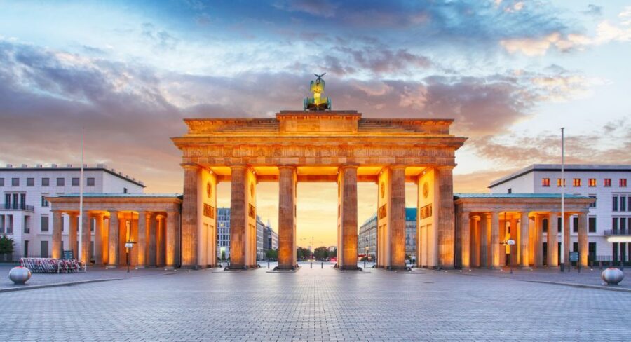 Berlin: Walking Tour of the Top 10 Sightseeing Attractions - What Travelers Say About the Experience