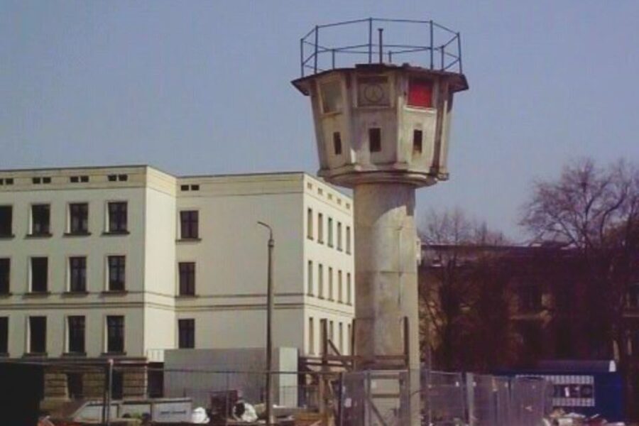 Berlin Wall: City Tour of Divided Germany