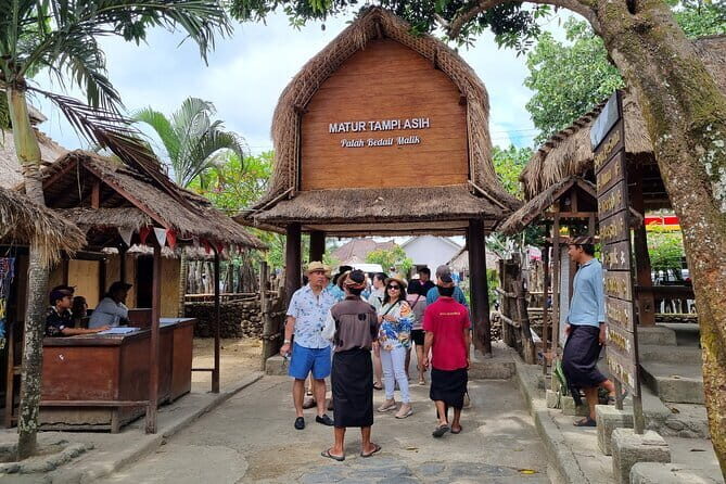 Best Lombok Monkey Forest with Benang Kelambu Waterfall - Authentic Experiences and Traveler Insights