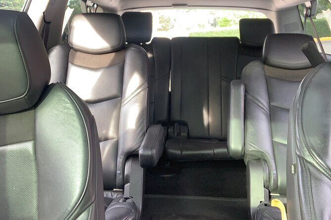 Black SUV Hourly Service & Luxury Airport Transfers - A Detailed Look at the Experience